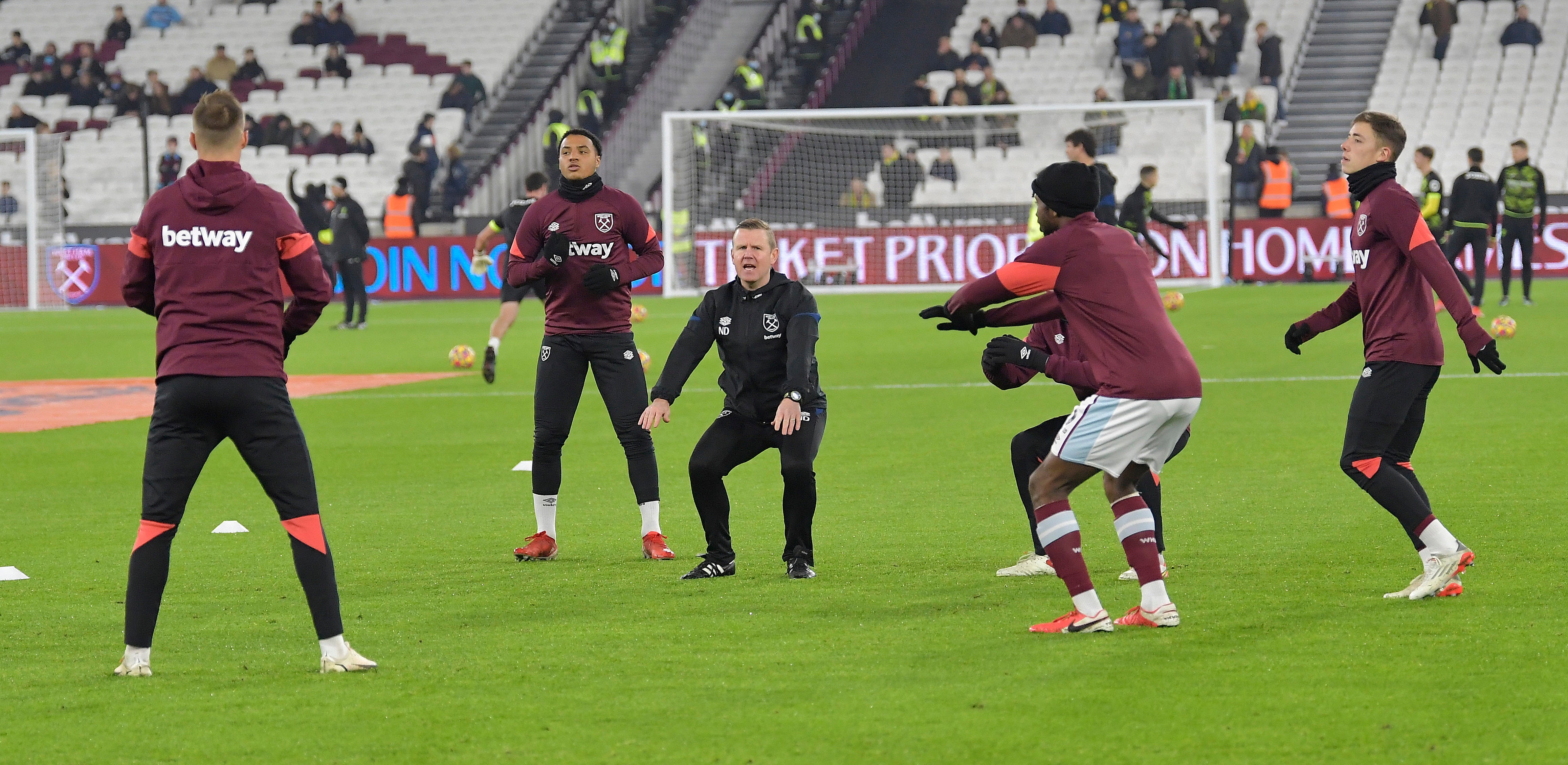 Hip Injuries - Prevention and Recovery – Soccer Supplement